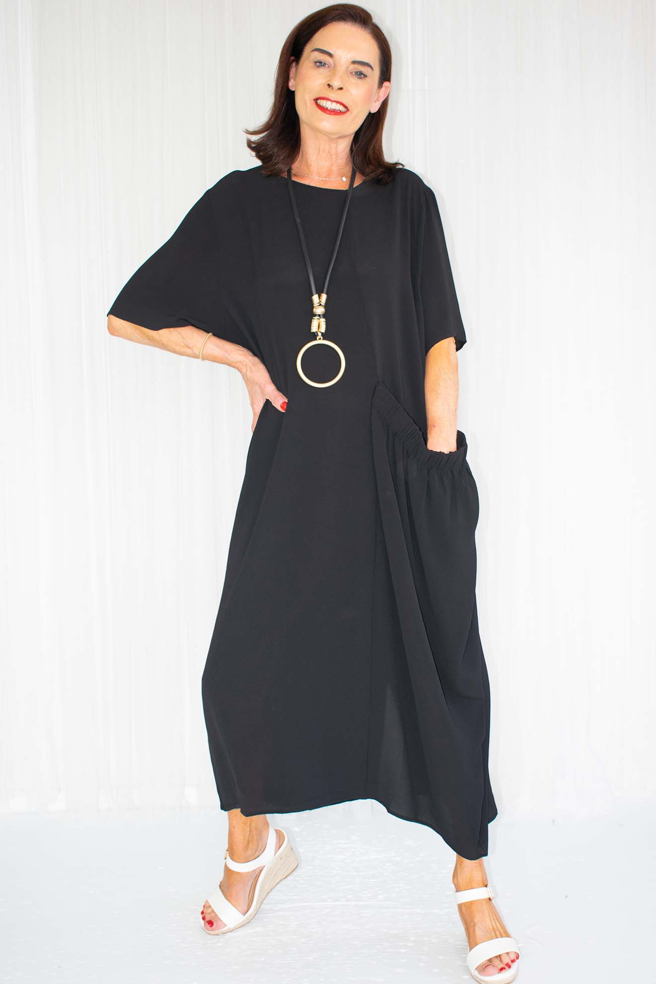 Margot Round Neck Slouch Pocket Dress in Classic Black